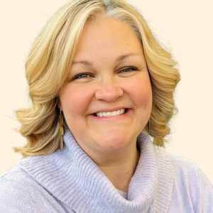 Julie Swain, MA, LSW - LifeStance Health